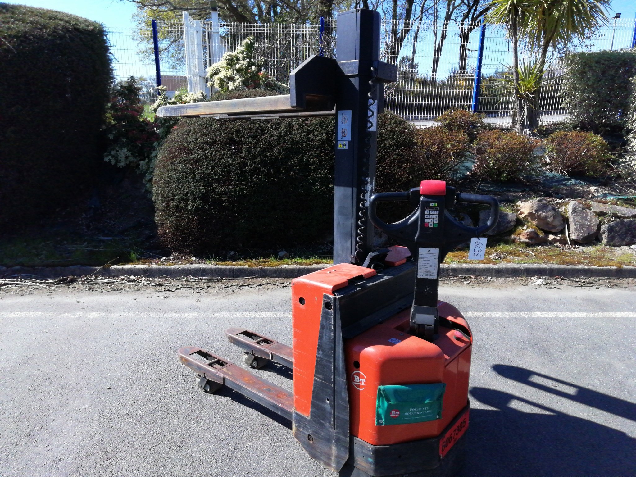 Gerbeur BT SWE080L à vendre sur Chariot Plus