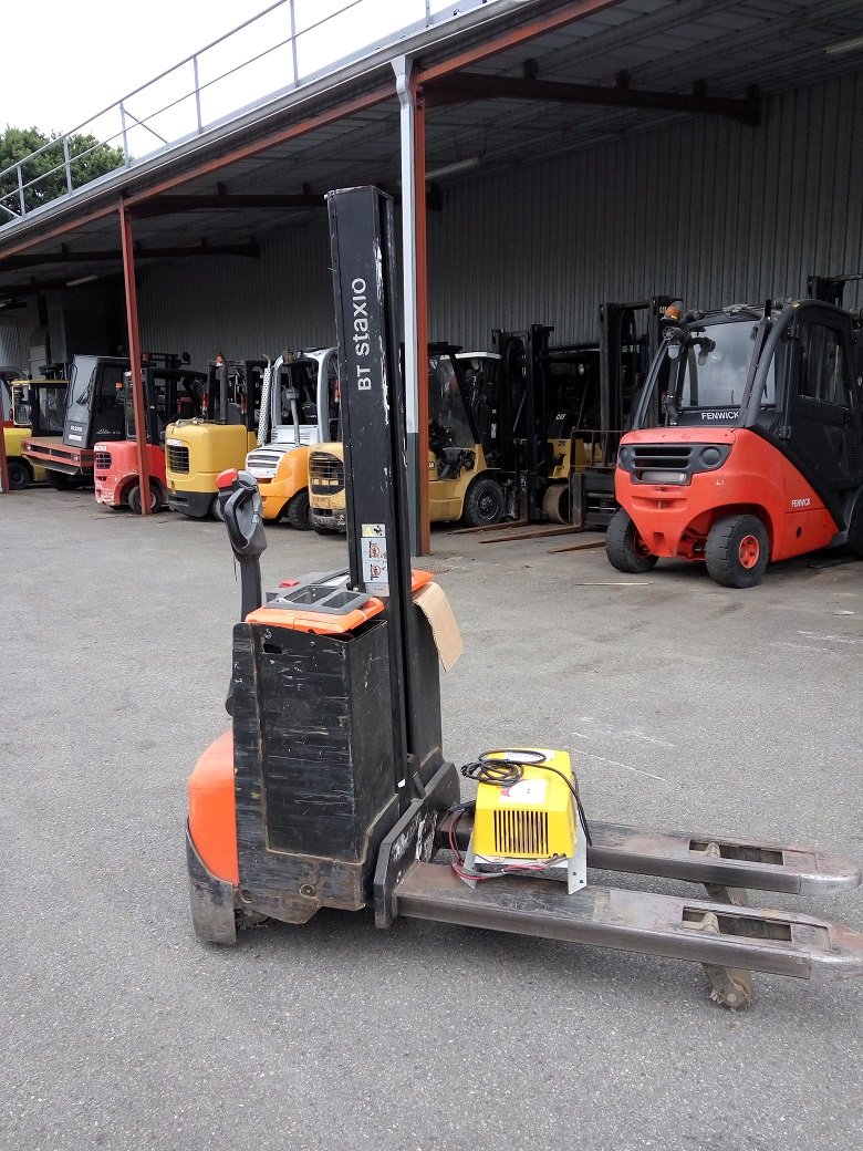 Gerbeur BT SWE080L à vendre sur Chariot Plus